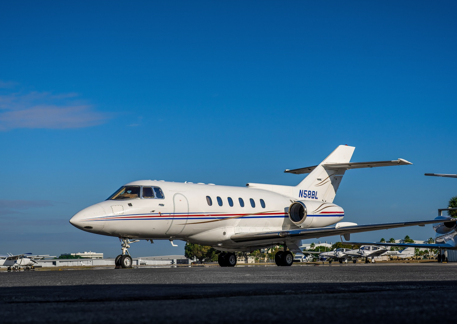 Hawker 800A - American Aircraft Sales